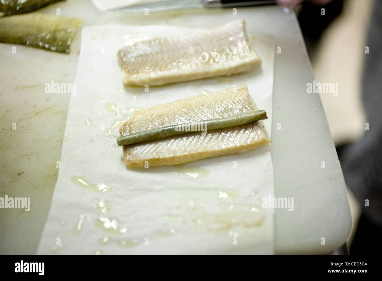 Arctic fish cutting hi-res stock photography and images - Alamy