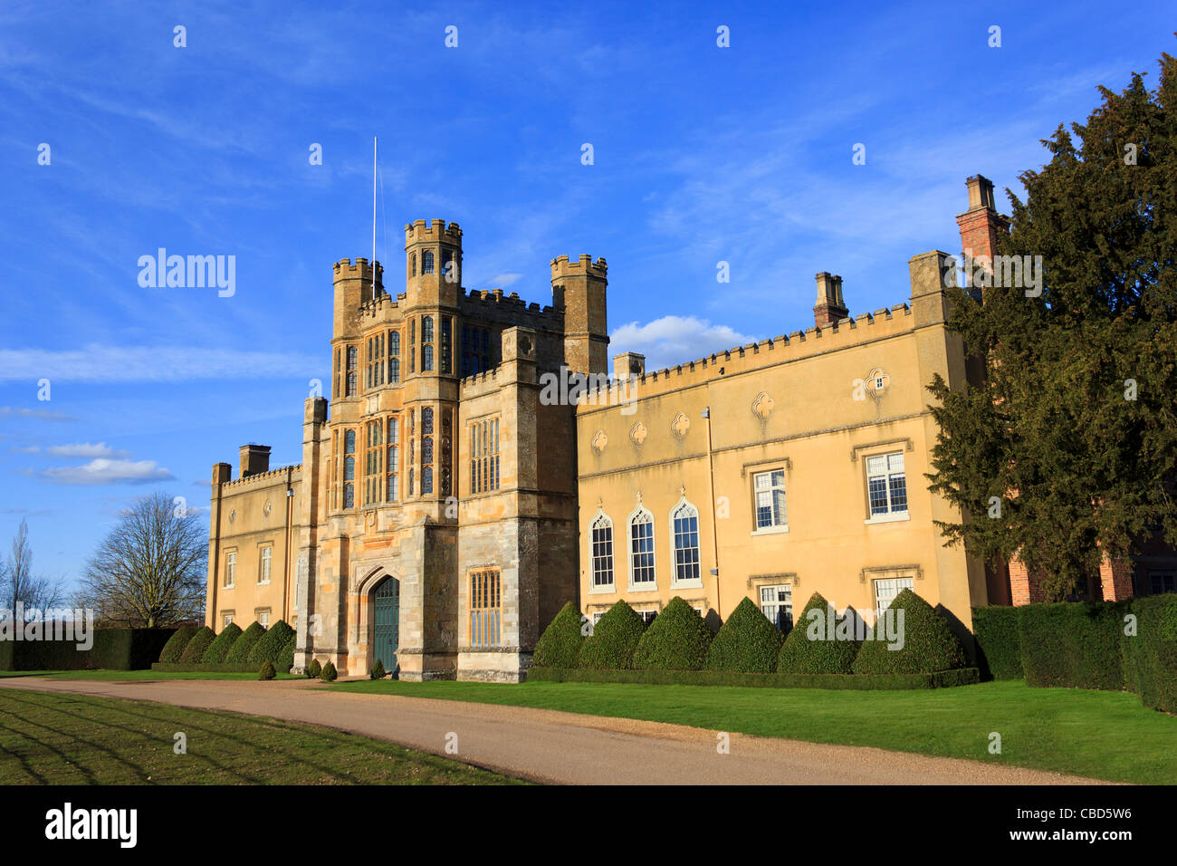 Coughton Court on a sunny day in Alcester, Warwickshire, England Stock ...