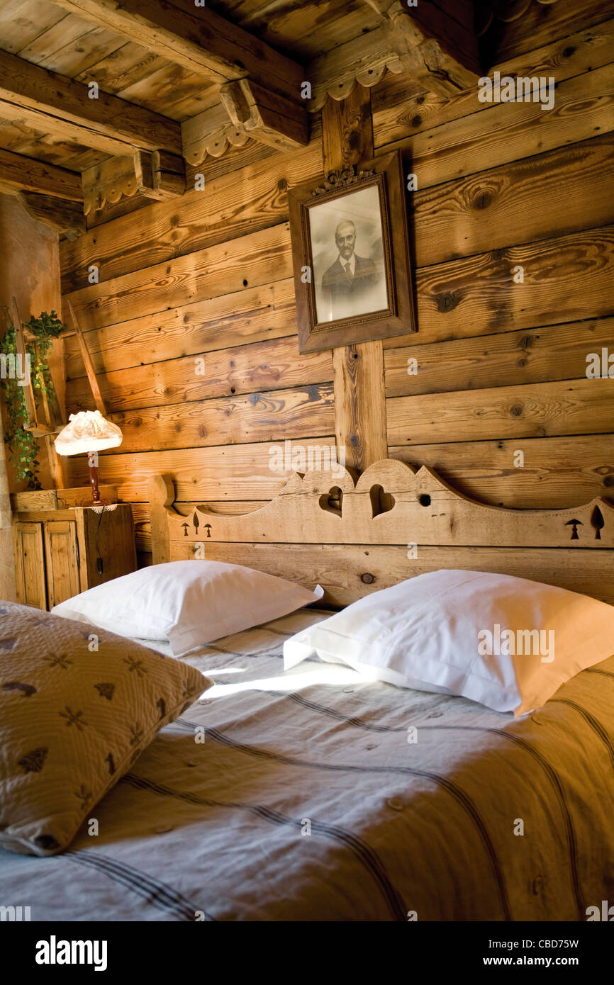 Rustic hotel room Stock Photo - Alamy