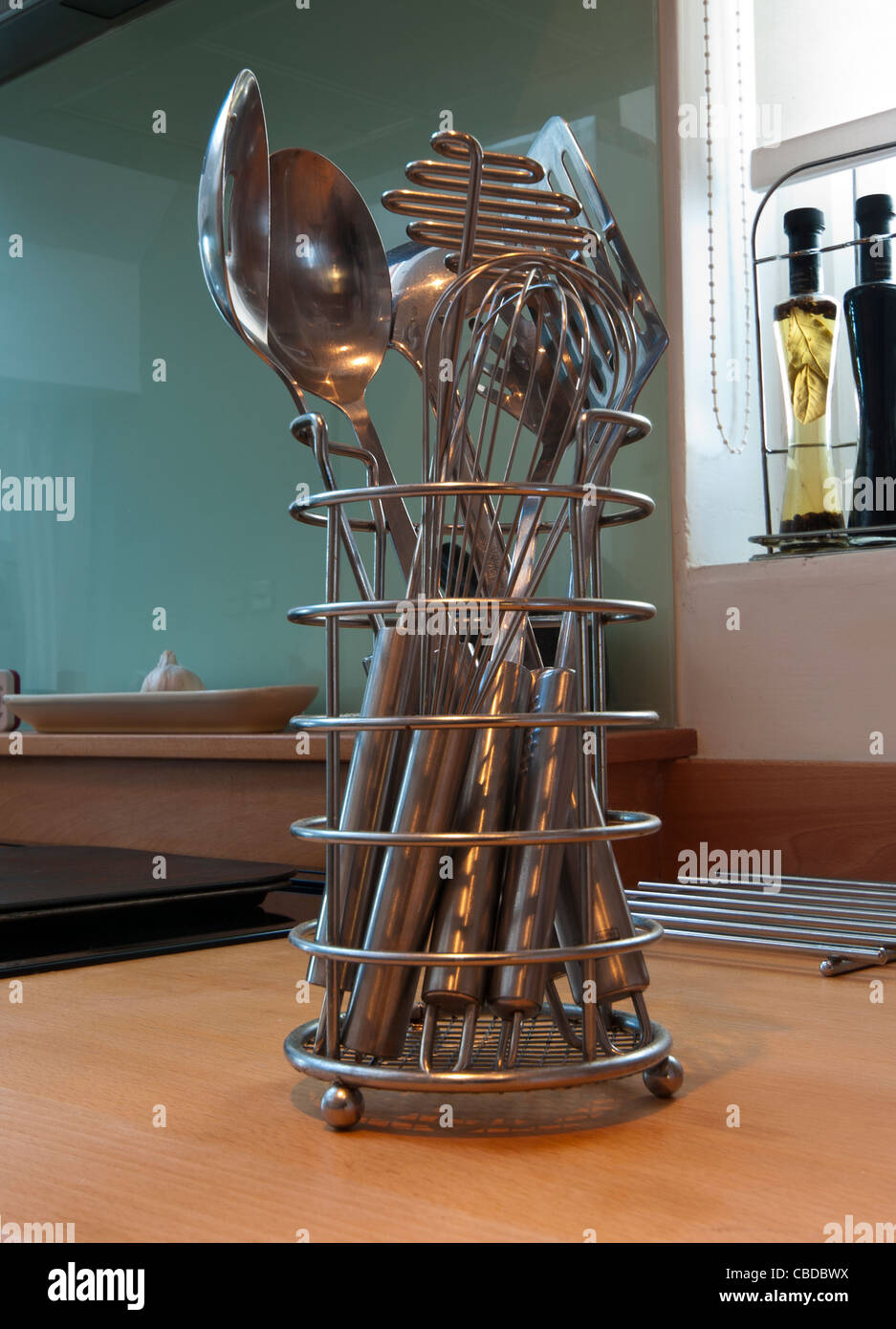 Stainless steel utensils hi-res stock photography and images - Alamy