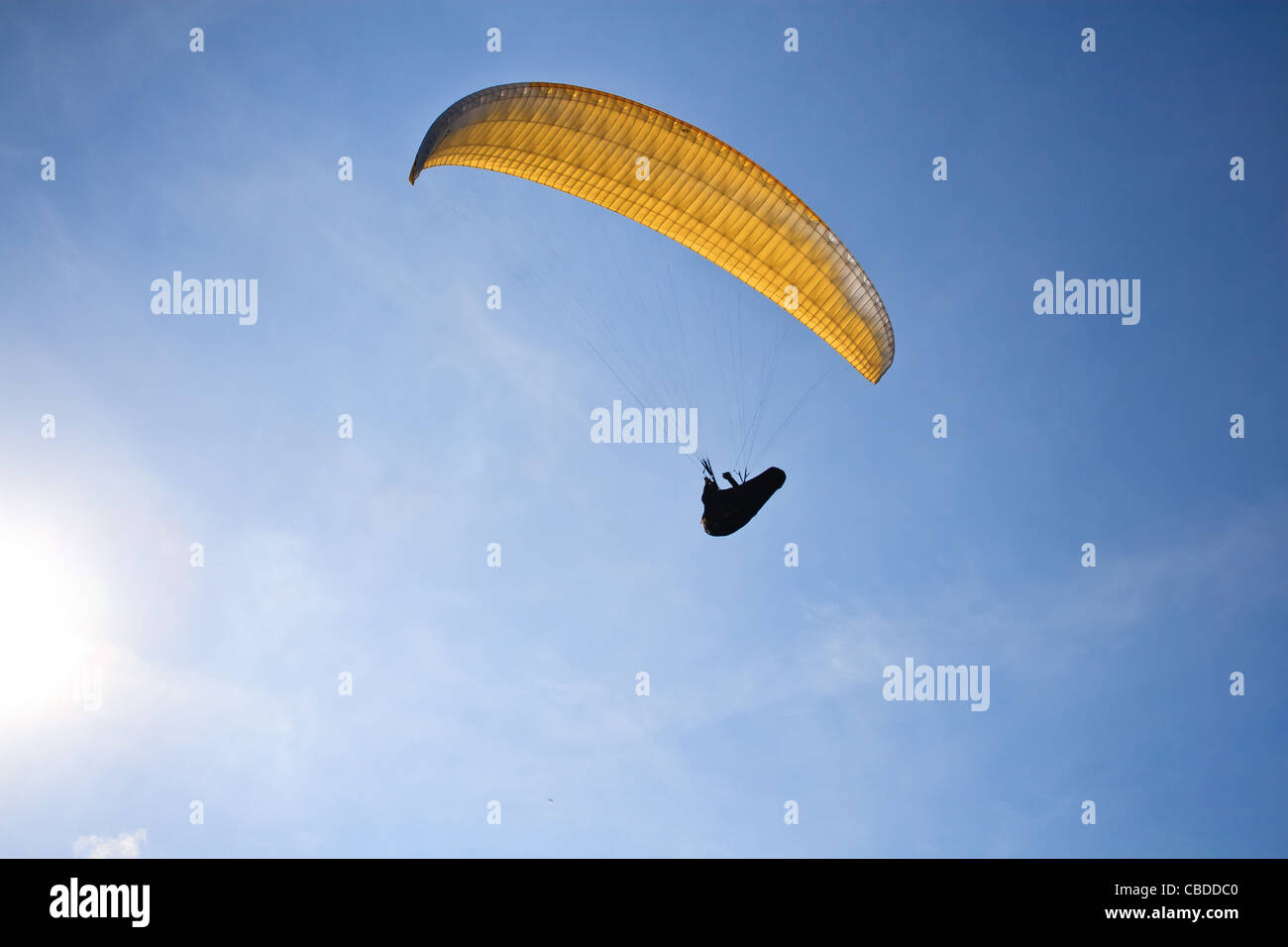 Paraglid hi-res stock photography and images - Alamy