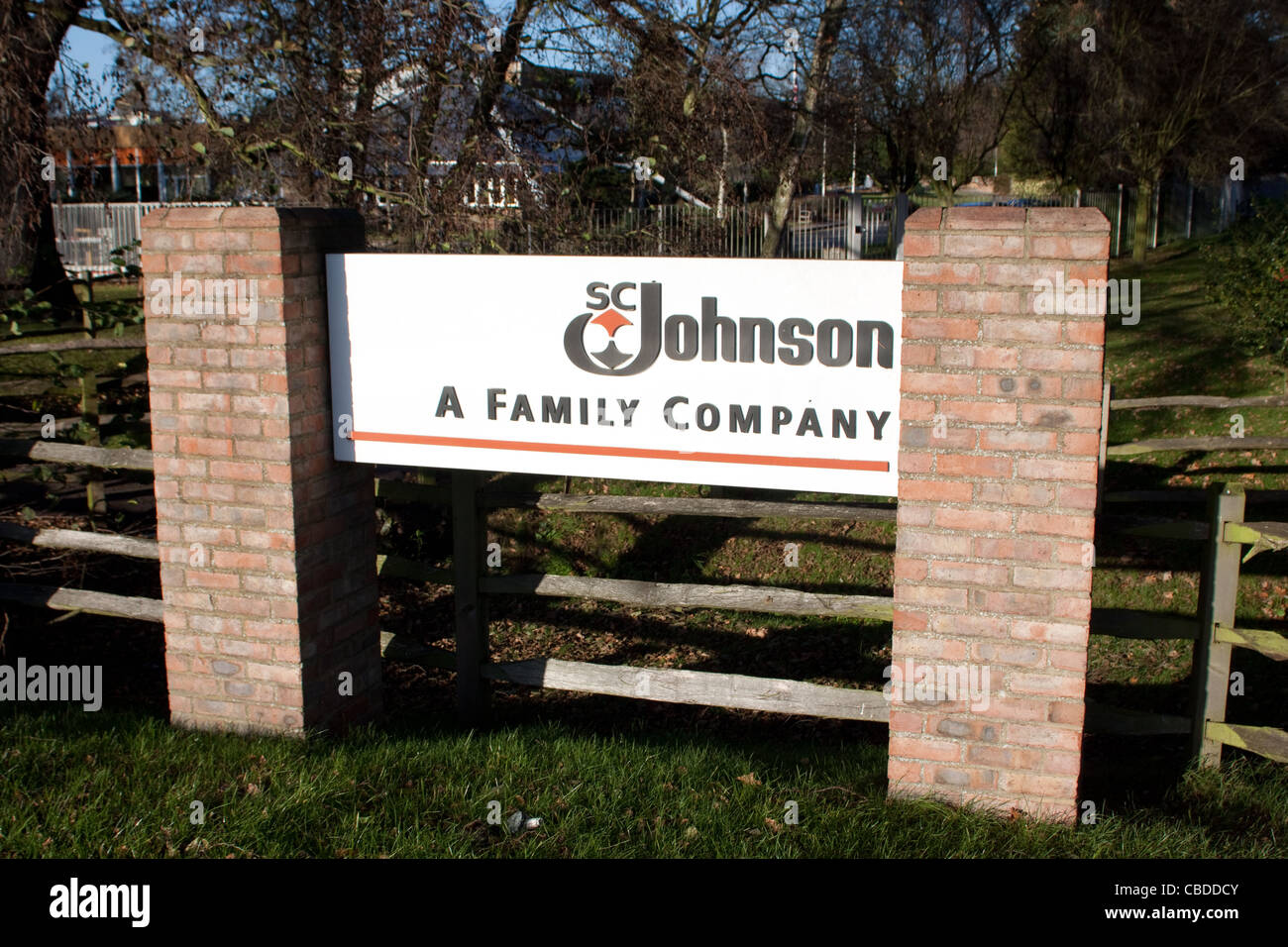 Johnson and johnson factory hi-res stock photography and images - Alamy