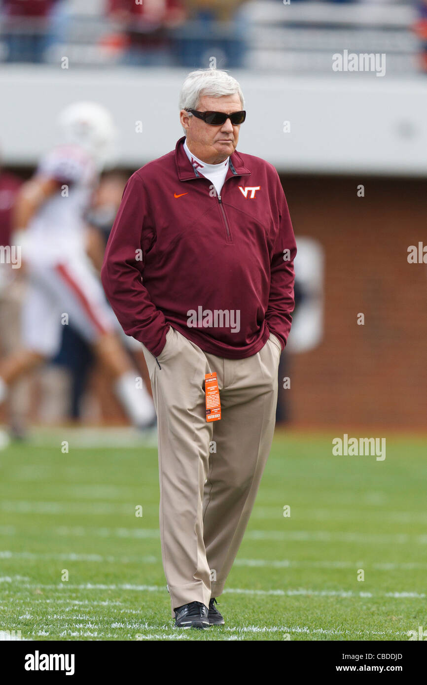 Virginia Tech Hokies head coach Frank Beamer on the field before the ...