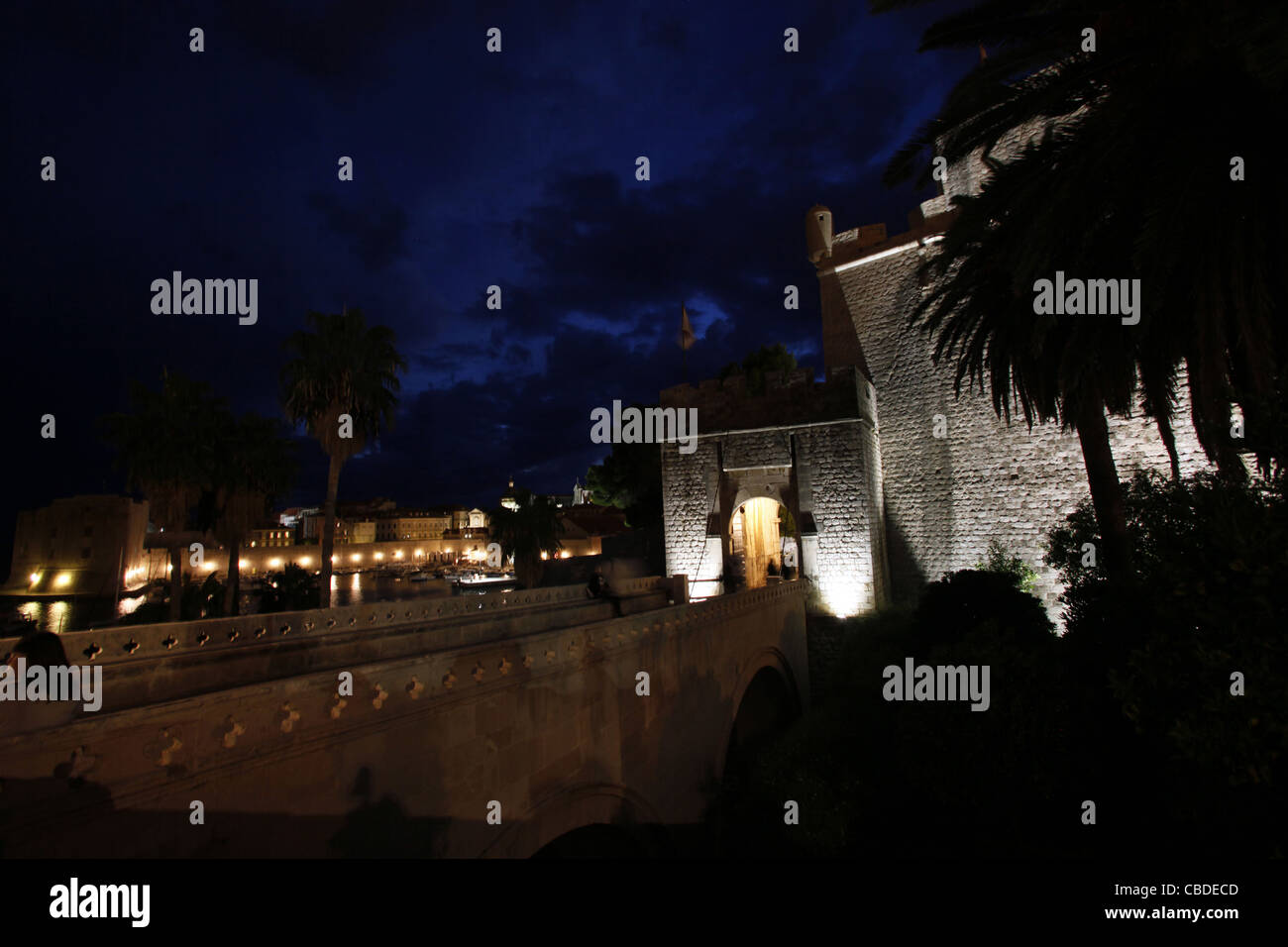 PLOCE GATE CITY ENTRANCE & FORT REVELIN OLD TOWN DUBROVNIK CROATIA 08 ...