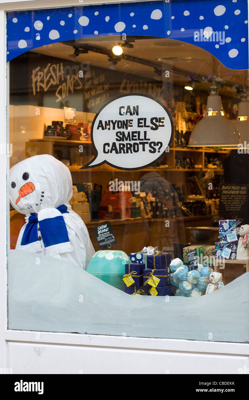 Snowman window display hi-res stock photography and images - Alamy