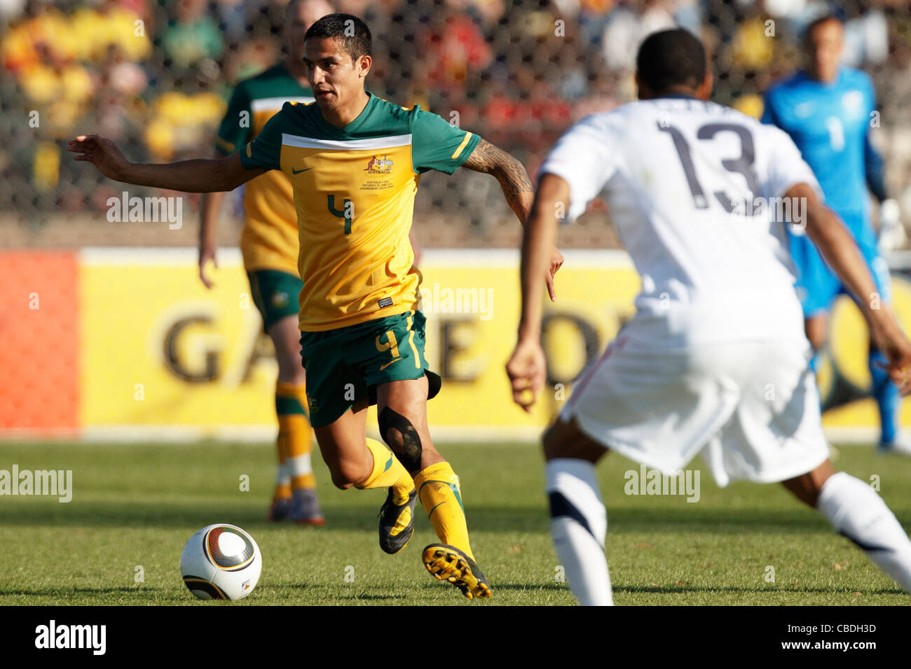 Socceroos football soccer player hi-res stock photography and images ...