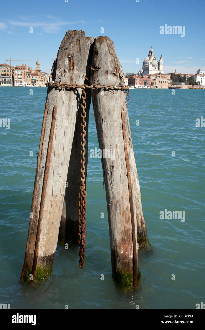 Venice lagoon wooden piles navigation hi-res stock photography and ...