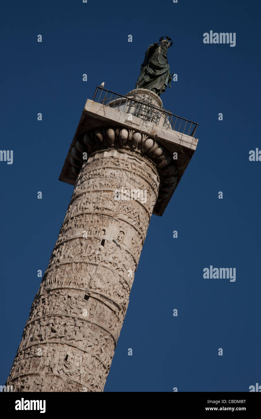 Column Tilt Rome High Resolution Stock Photography and Images - Alamy