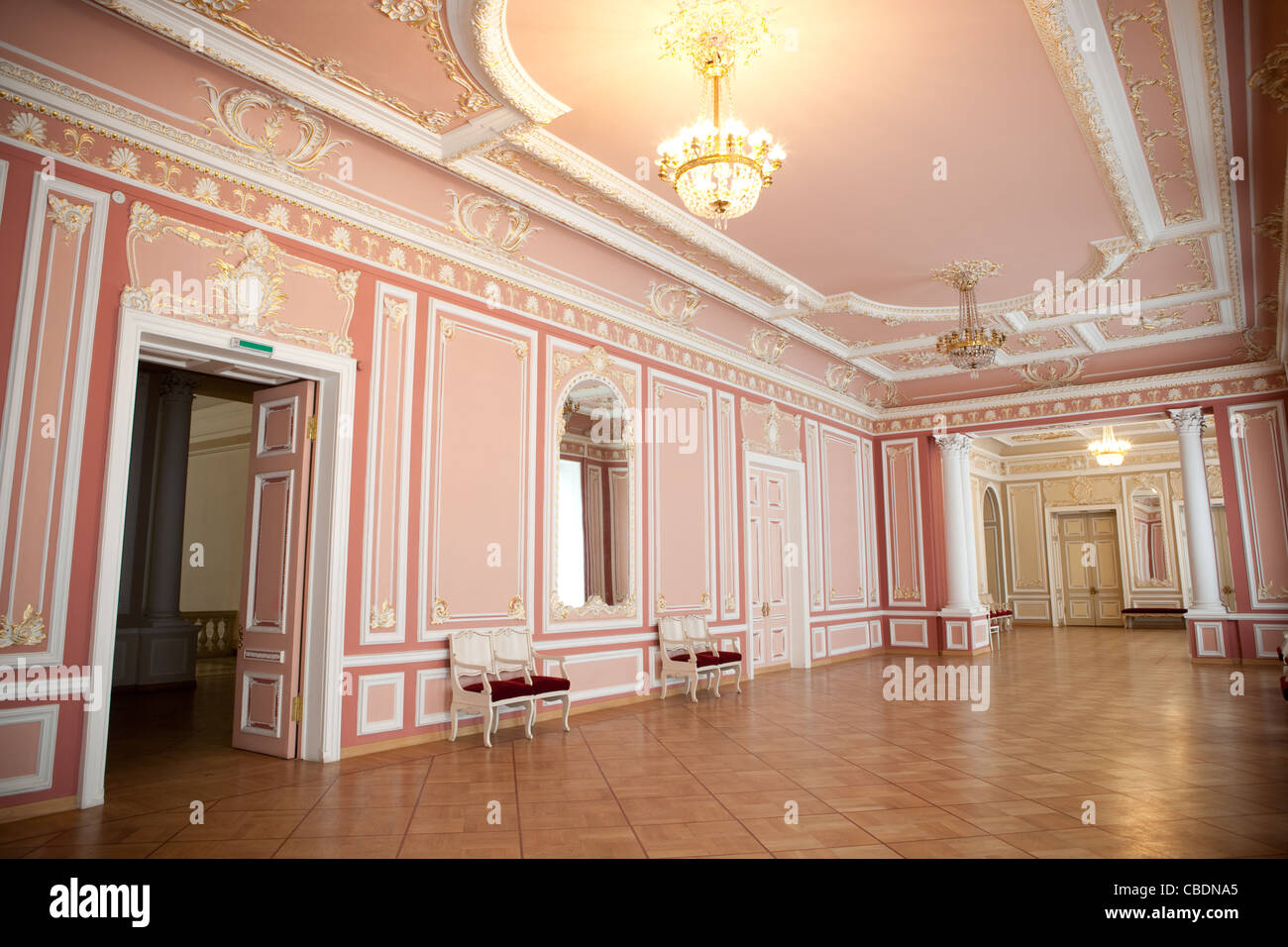 Classic and majestic hi-res stock photography and images - Alamy
