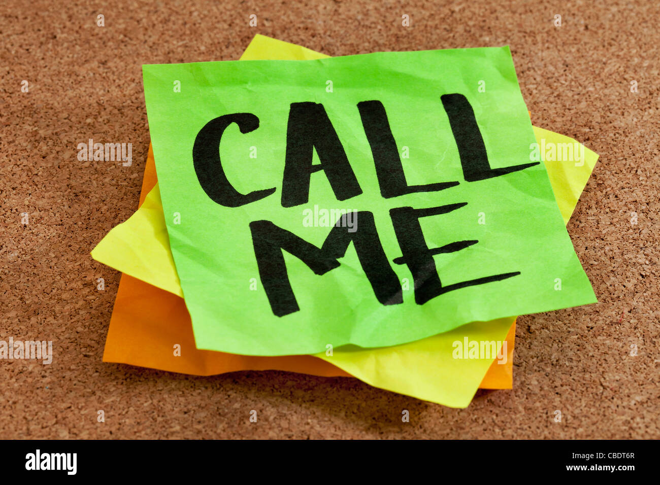 Sticky note on bulletin board hi-res stock photography and images - Alamy