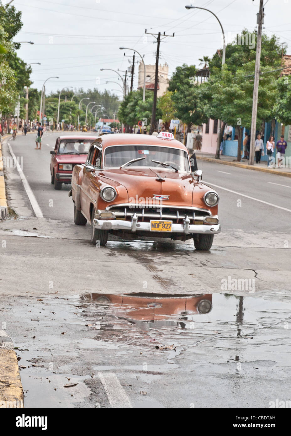 taxi on a street in Varadero Cuba Stock Photo - Alamy