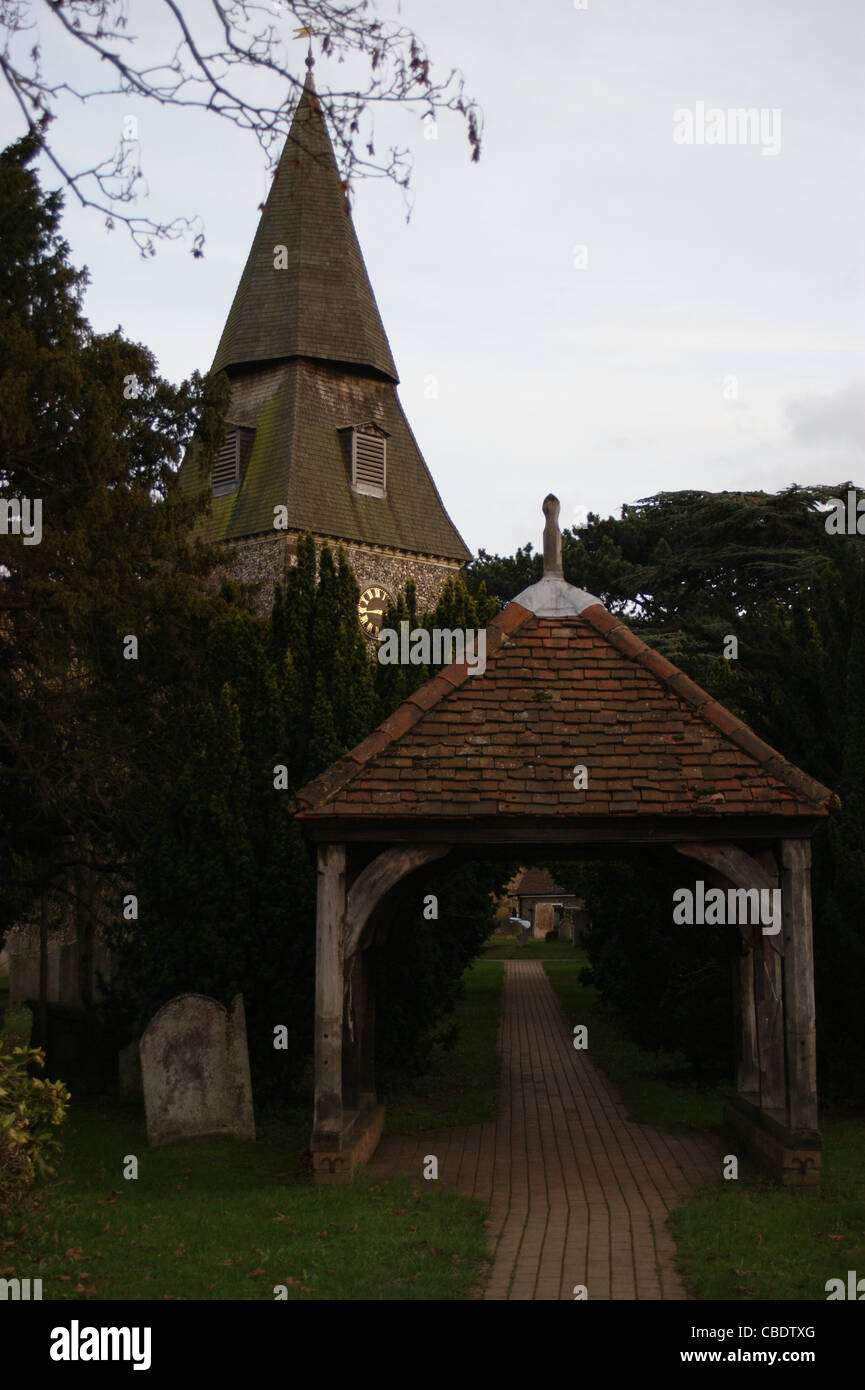 St marys church bexley village hi-res stock photography and images - Alamy