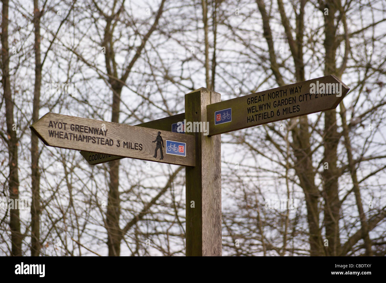 Footpath direction marker signs for the Lea Valley Walk and ...
