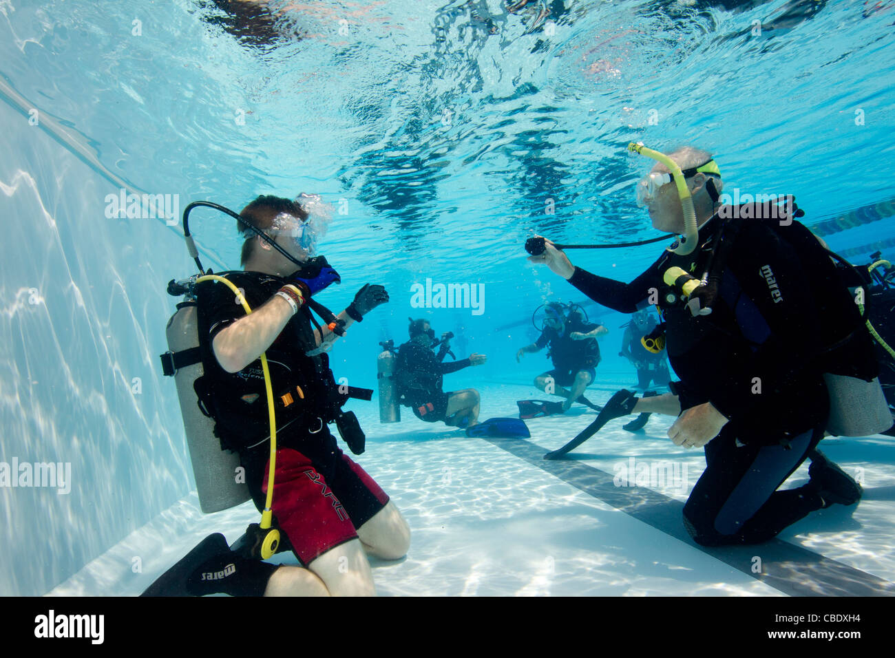 Military personnel hi-res stock photography and images - Alamy