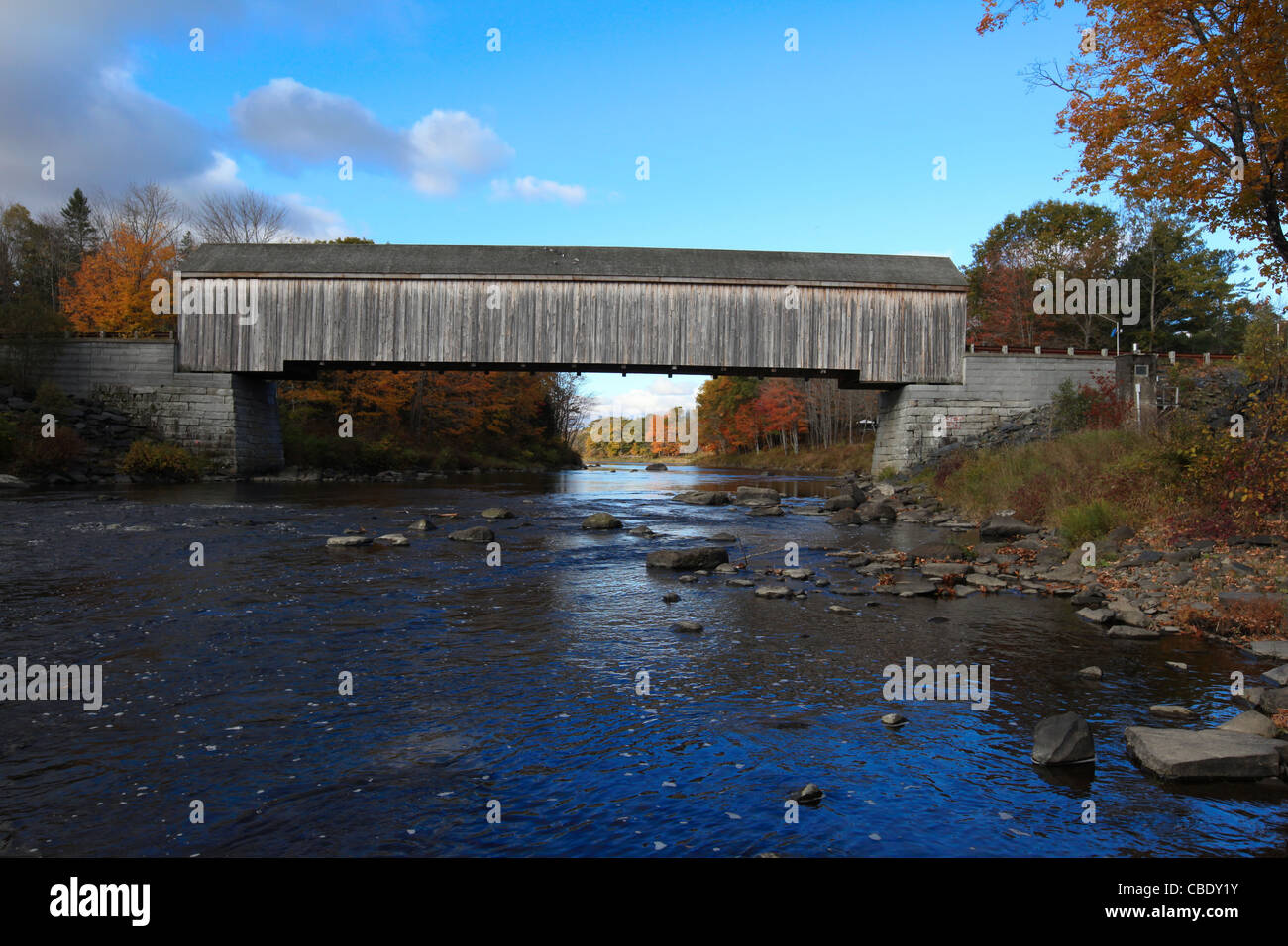 Gray some bridge hi-res stock photography and images - Alamy