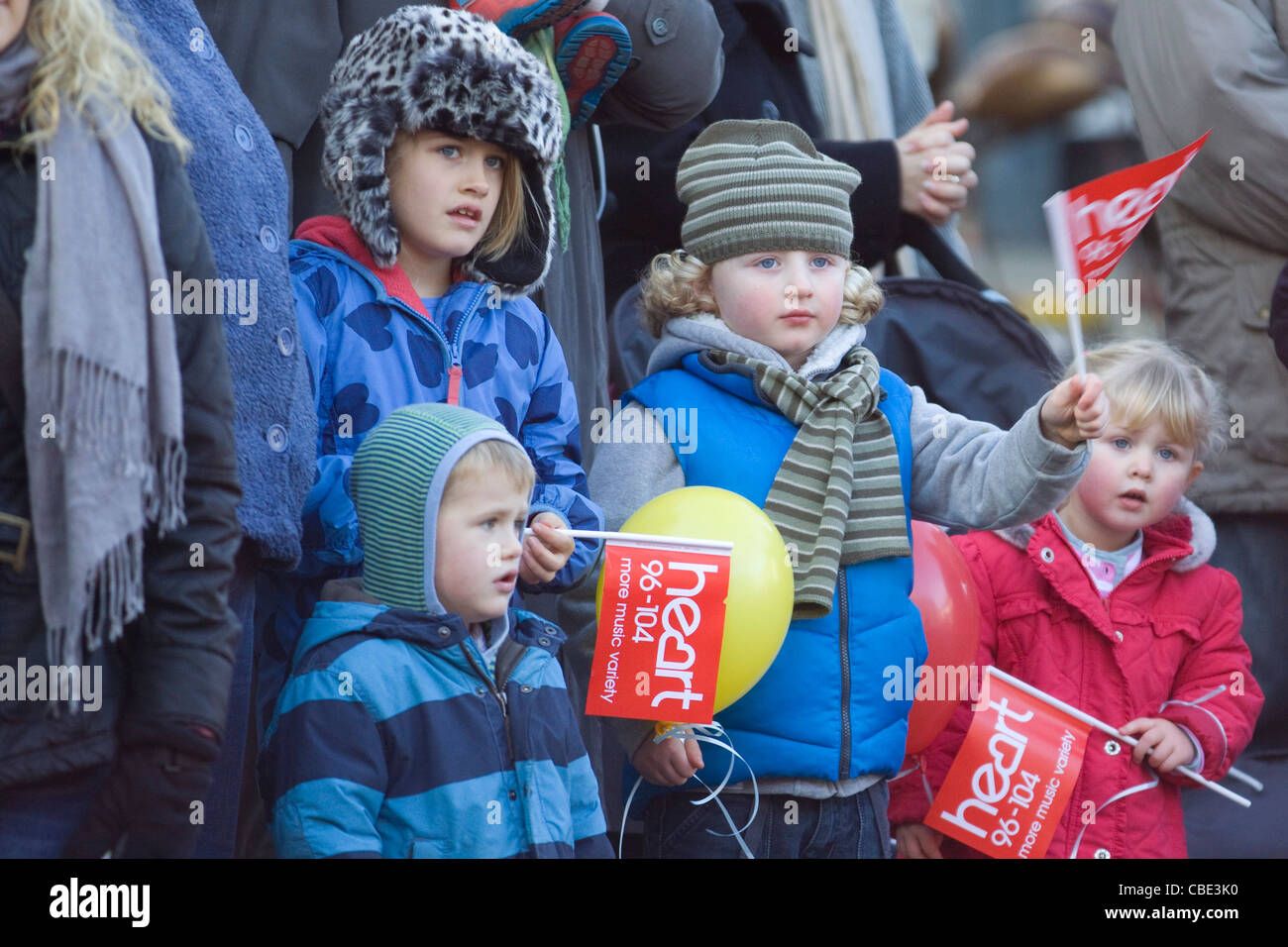 Children waving flags hi-res stock photography and images - Alamy