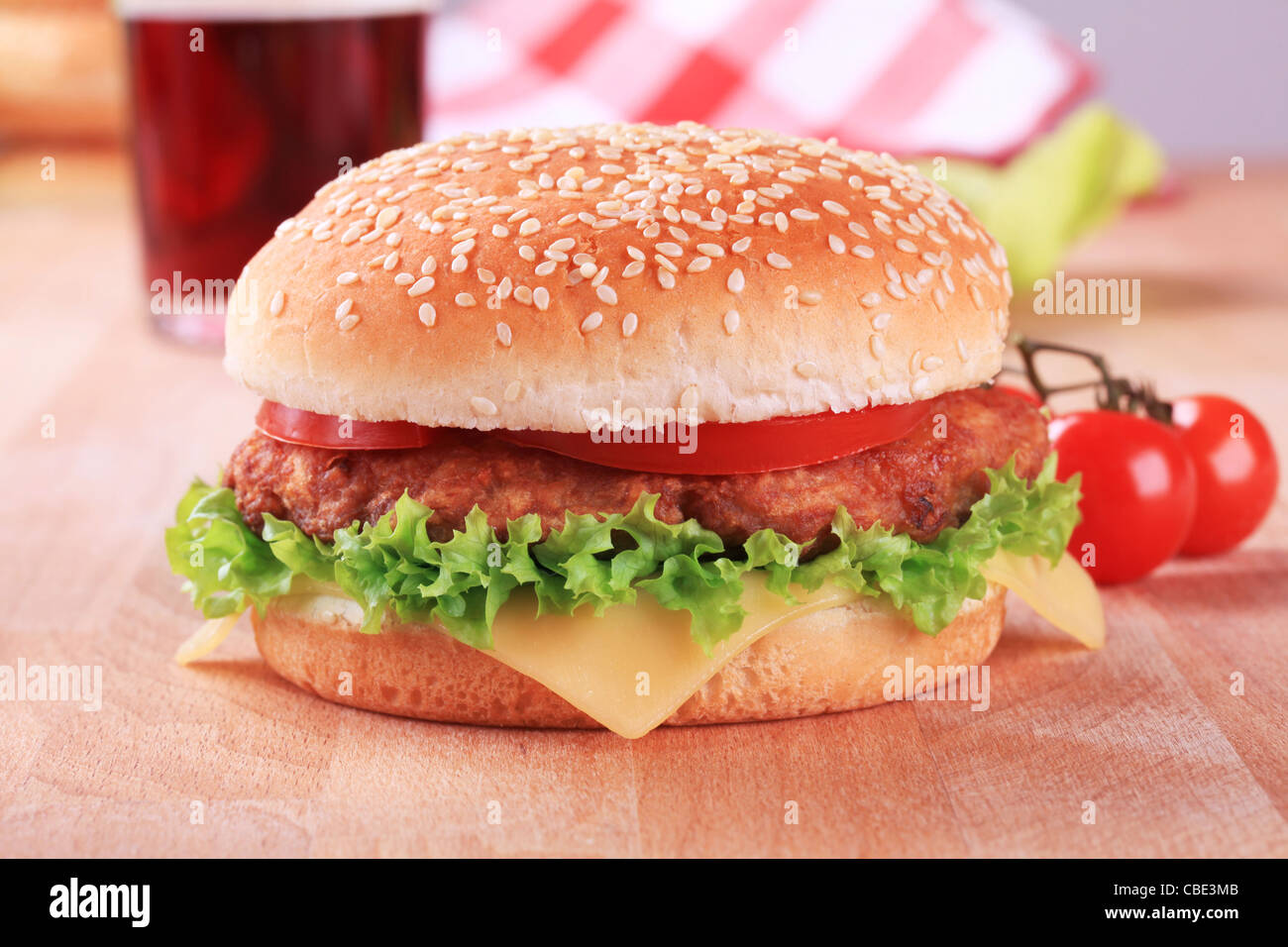 Closeup view of a tasty cheese burger Stock Photo - Alamy