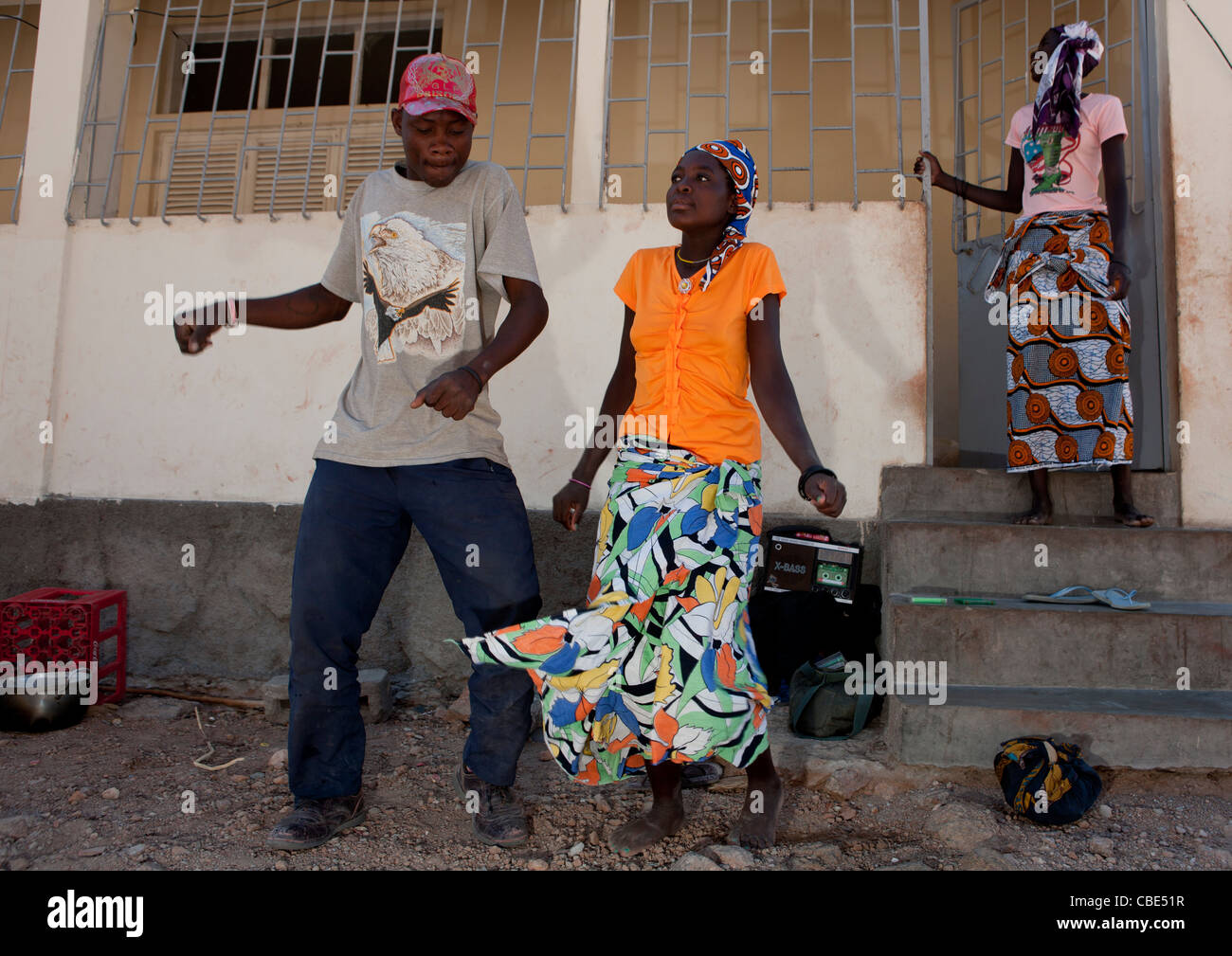 Angola dance hi-res stock photography and images - Alamy
