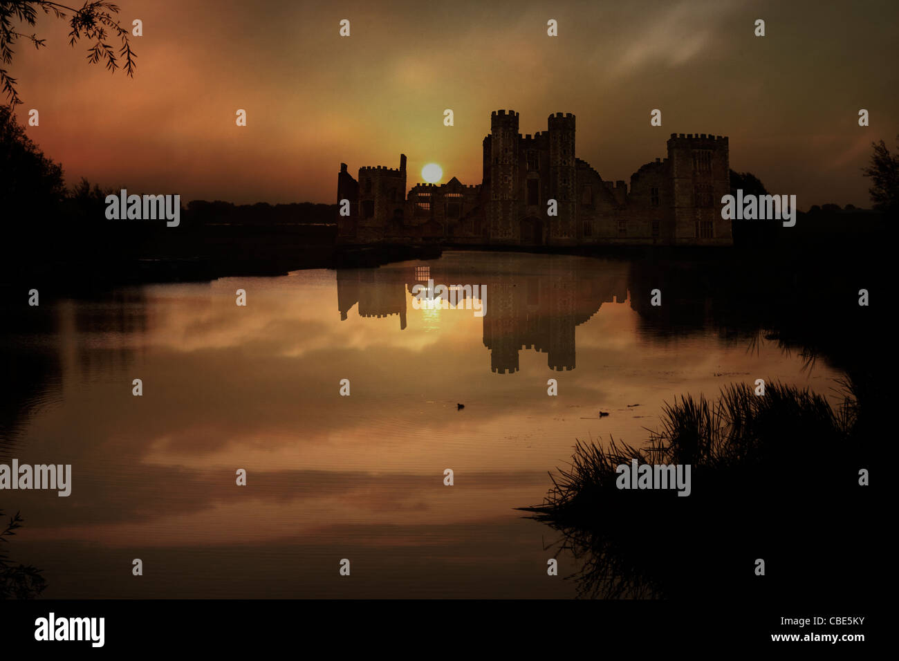 Sepia castle hi-res stock photography and images - Alamy