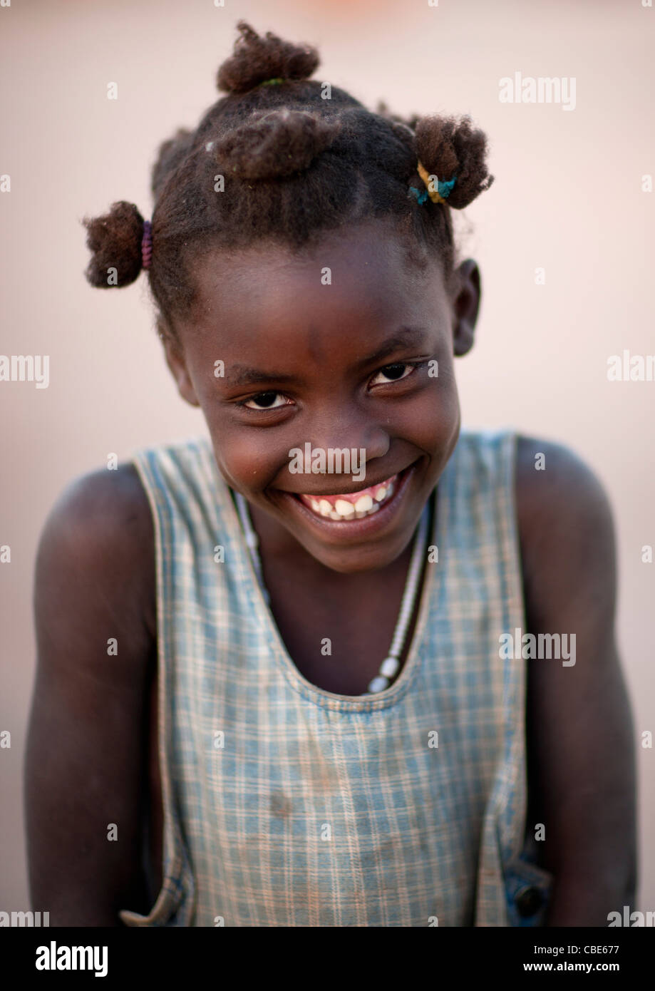 Smile Child Angola High Resolution Stock Photography and Images - Alamy