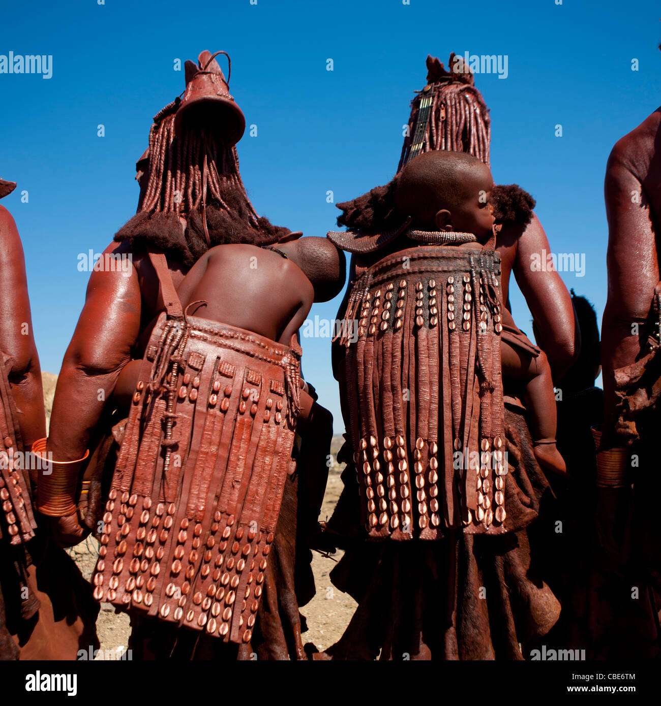 Tribal women body painting hi-res stock photography and images - Alamy
