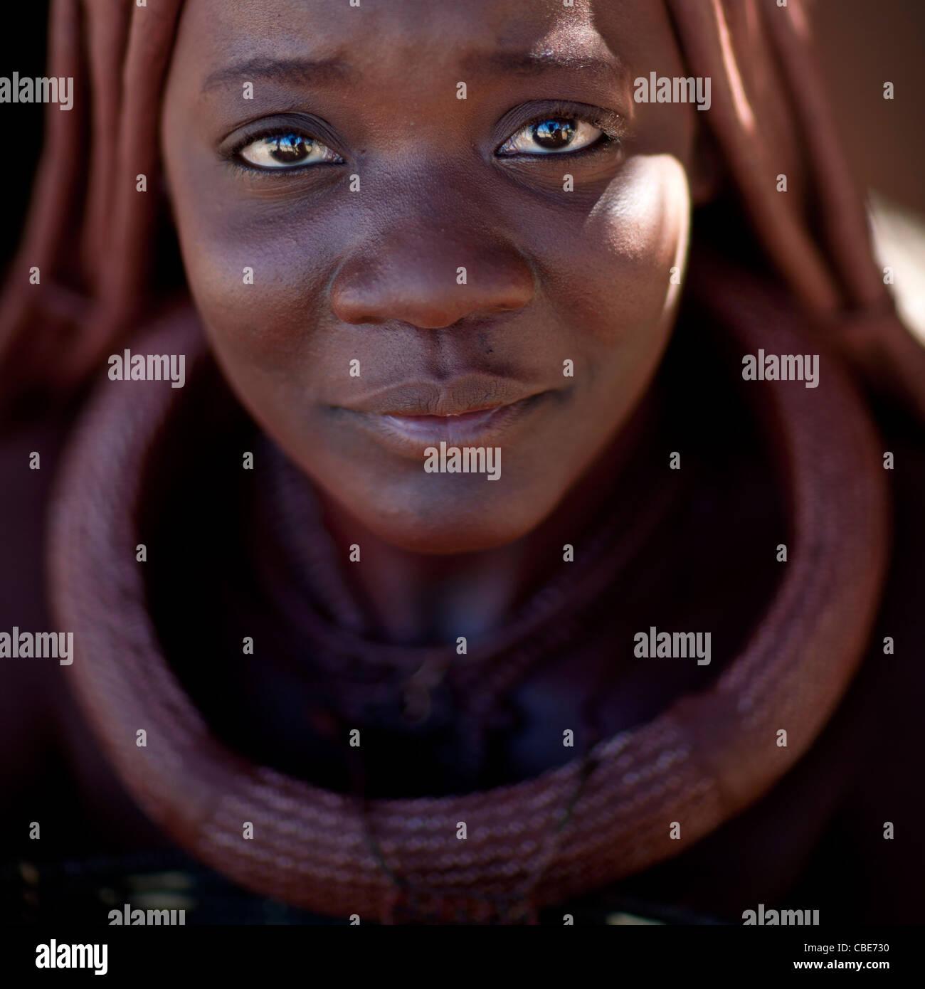 People mundimba tribe angola africa hi-res stock photography and images ...