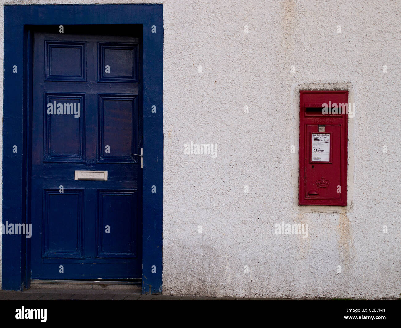 Red and blue box hi-res stock photography and images - Alamy