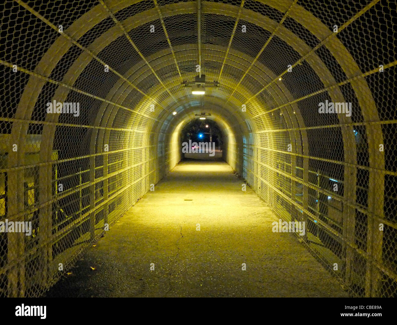 walkway over highway in Brooklyn NYC Stock Photo - Alamy