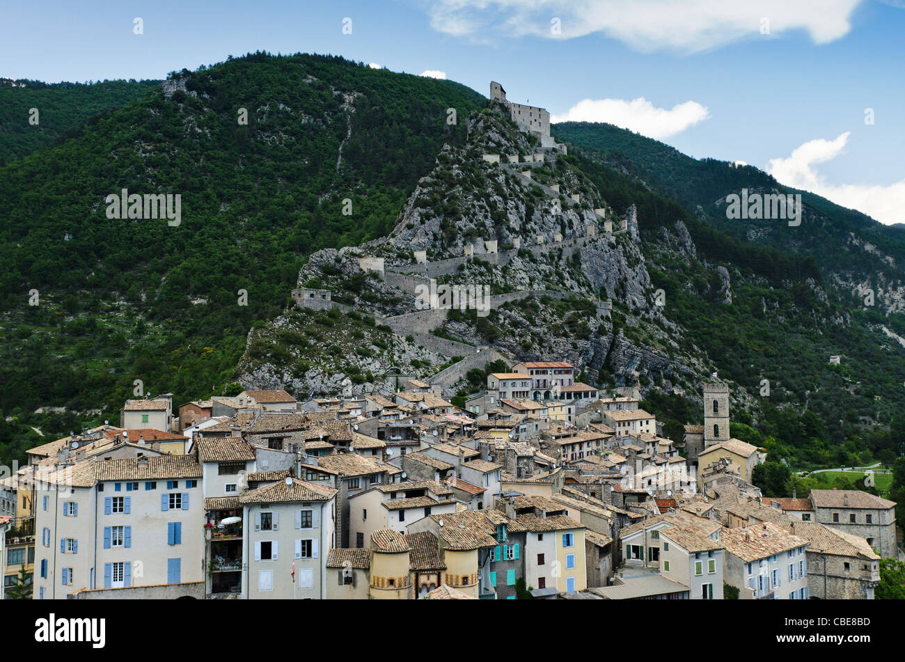 Medieval french village entrevaux hi-res stock photography and images ...