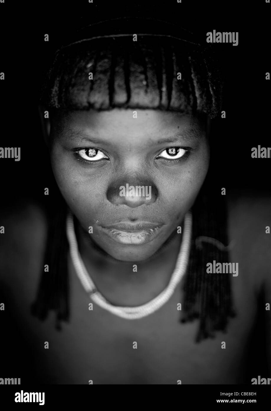 Mucawana Woman Called Namahonga, Village Of Soba, Angola Stock Photo ...