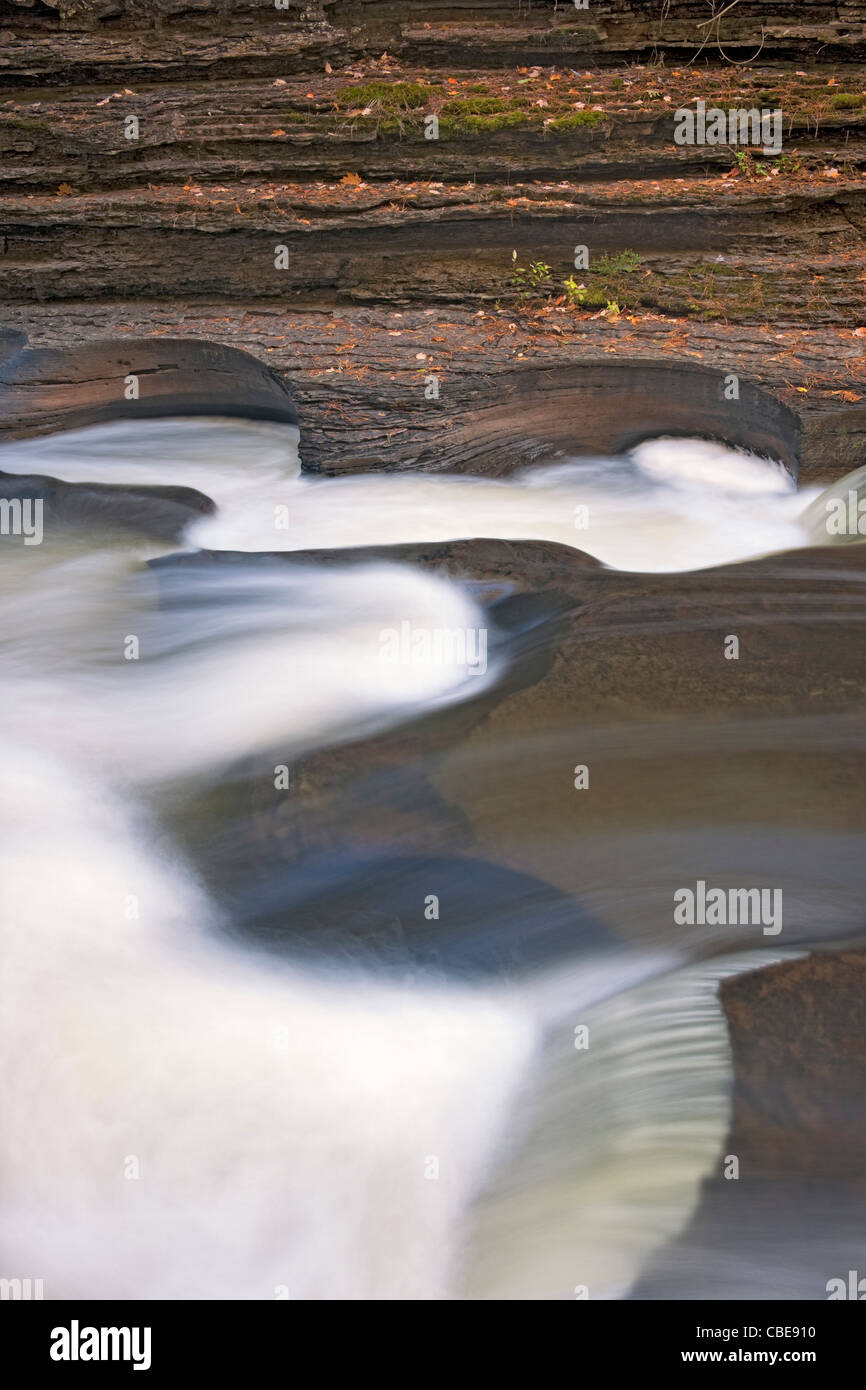 Nonesuch shale michigan hi-res stock photography and images - Alamy