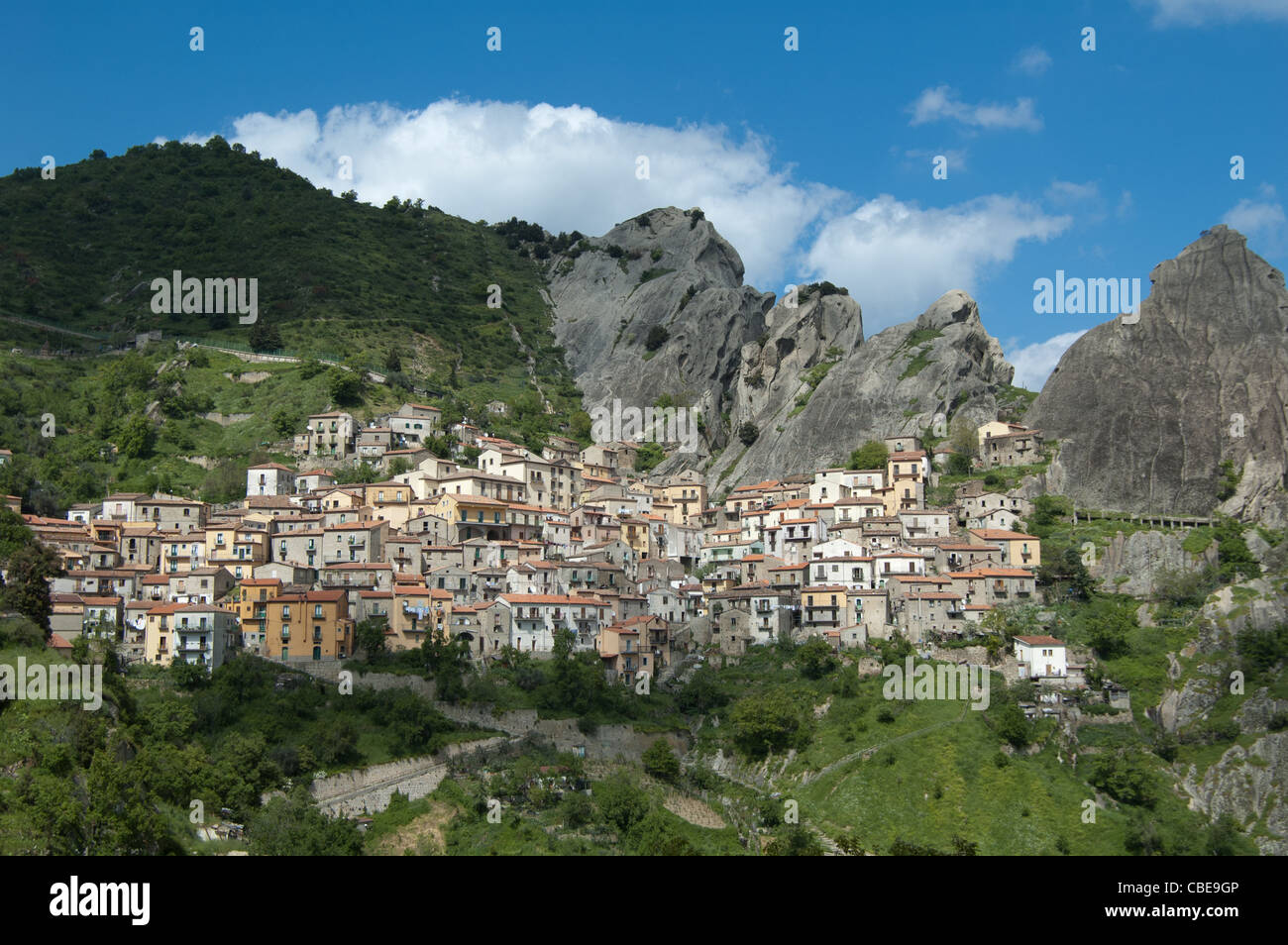 Overview of Castelmezzano, Italy Stock Photo - Alamy