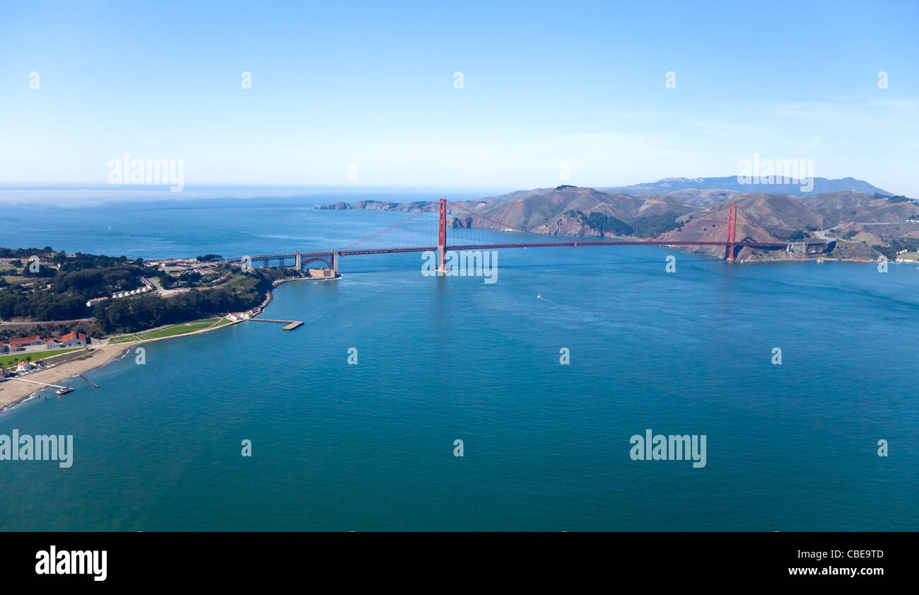 The Golden Gate Bridge in San Francisco bay Stock Photo - Alamy