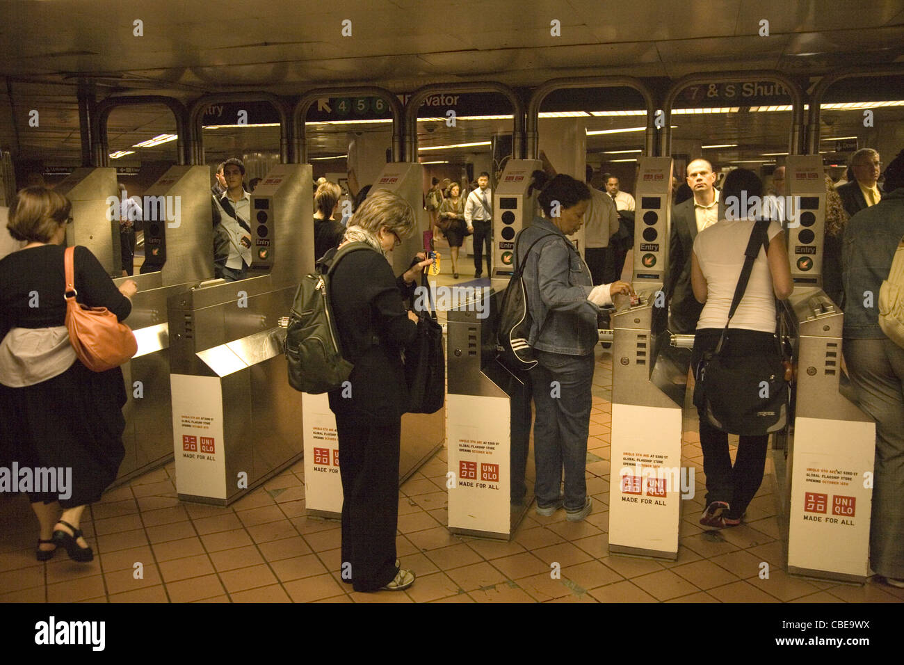 Turnstile nyc subway station hi-res stock photography and images - Alamy