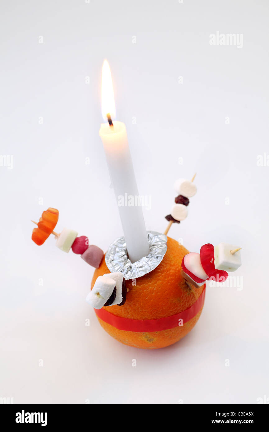 Christingle orange hi-res stock photography and images - Alamy