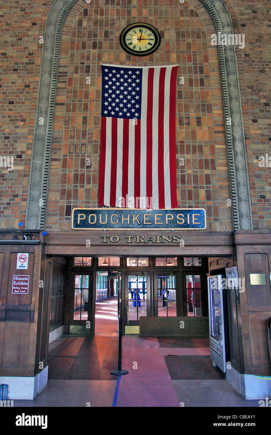 Train station Poughkeepsie NY Stock Photo - Alamy