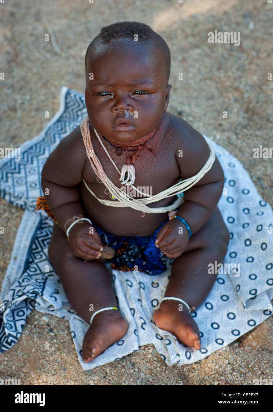 Tribal baby hi-res stock photography and images - Alamy