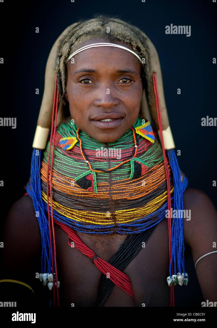 Mwila tribe woman angola hi-res stock photography and images - Alamy