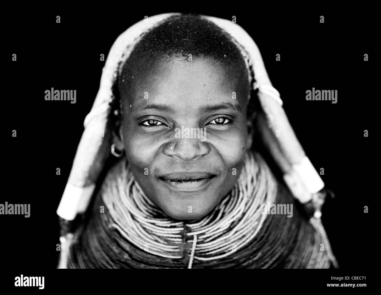 Married Mwila Woman With The Vilanda Mud Necklace, Chibia Area, Angola ...