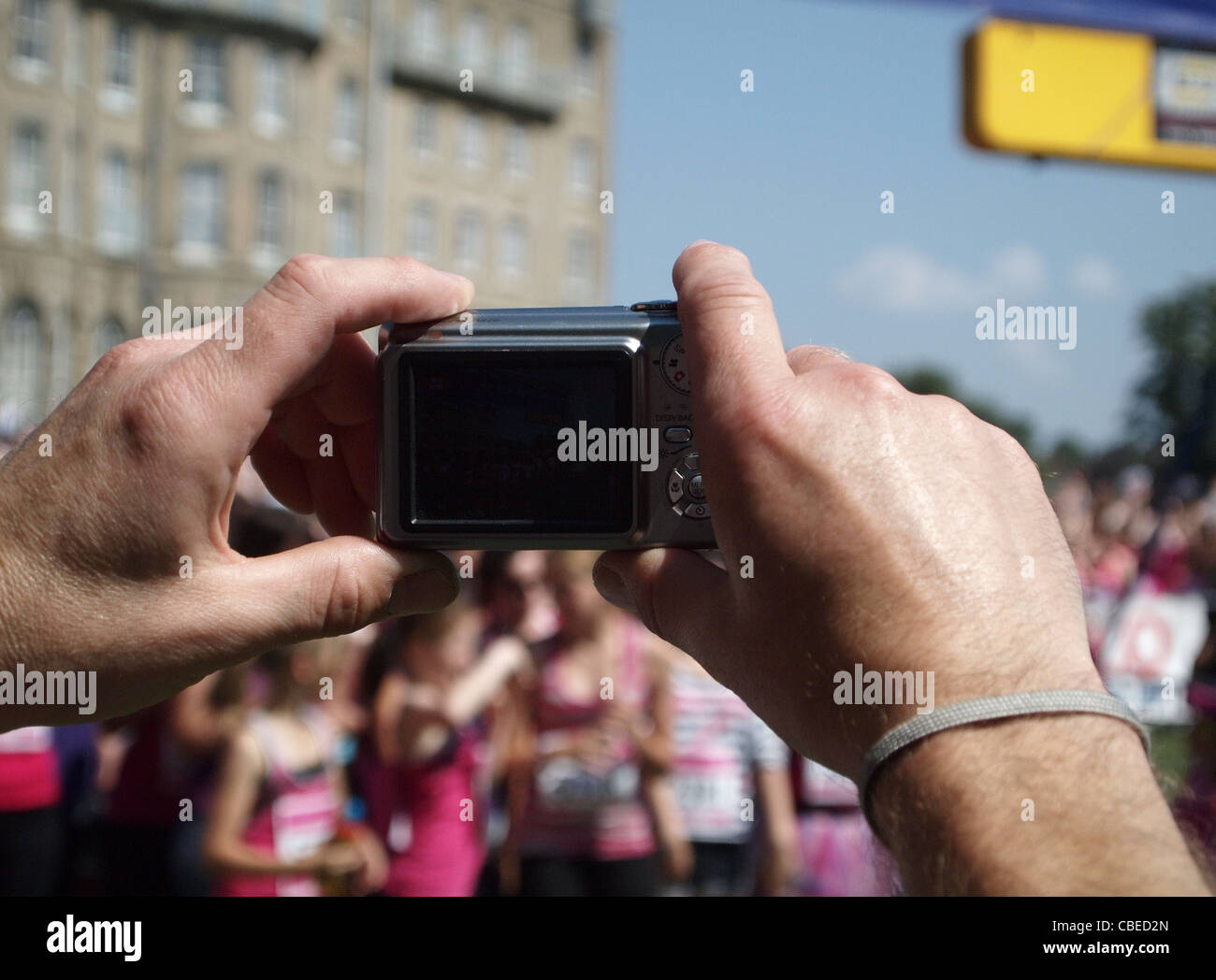 Photograph capturing crowd people hi-res stock photography and images ...