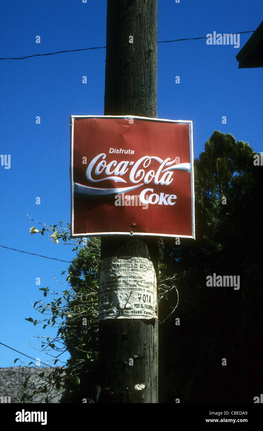 Coca cola sign mexico hi-res stock photography and images - Alamy