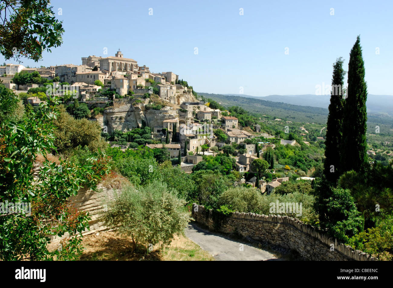 Gordes in the Vaucluse (84) departement of France Stock Photo - Alamy