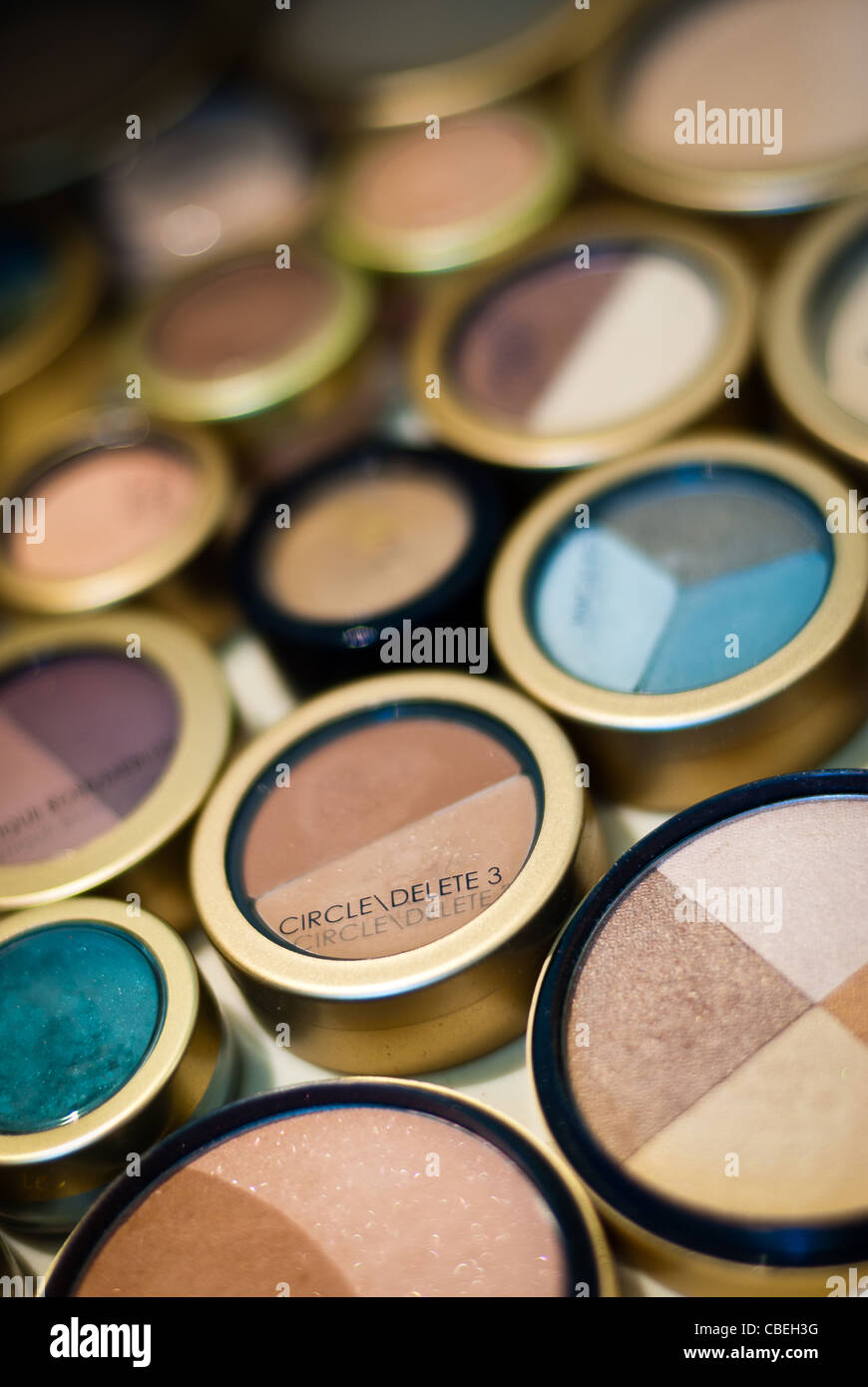 A collection of eye shadows of various colours colors Stock Photo - Alamy