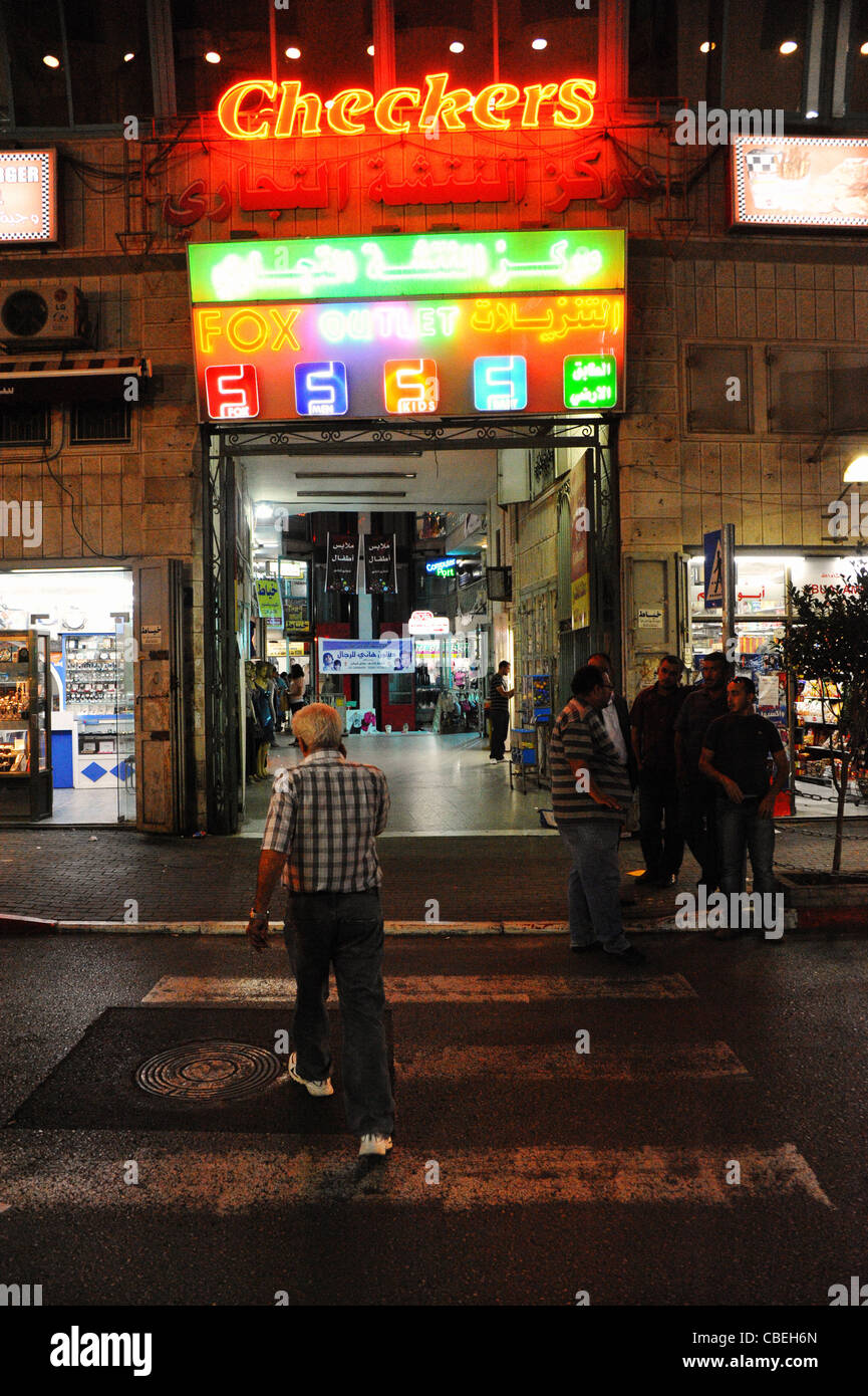 Streets of Ramallah, Night shops Stock Photo - Alamy