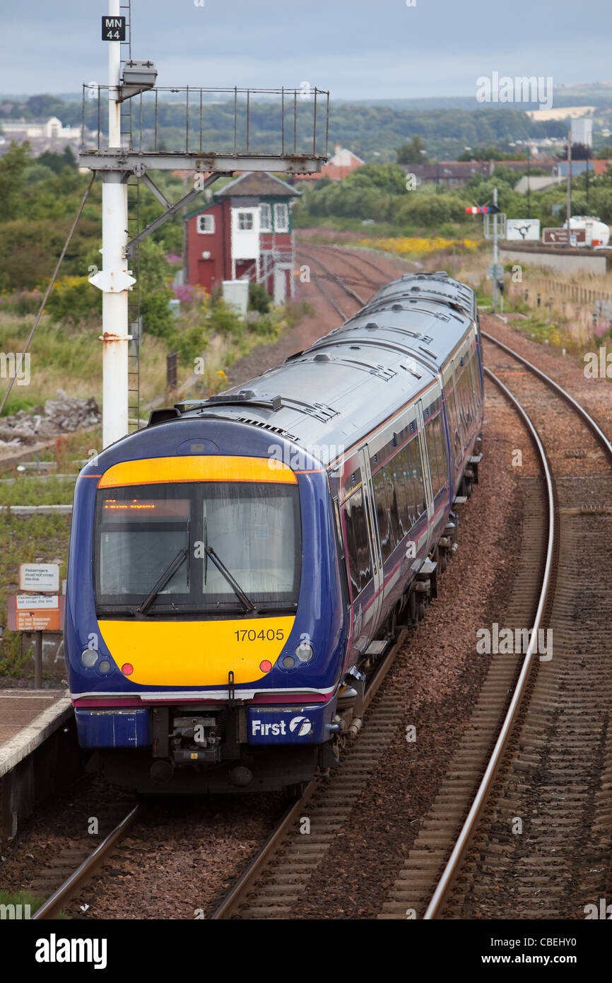 Scotland railways train stations hi-res stock photography and images ...