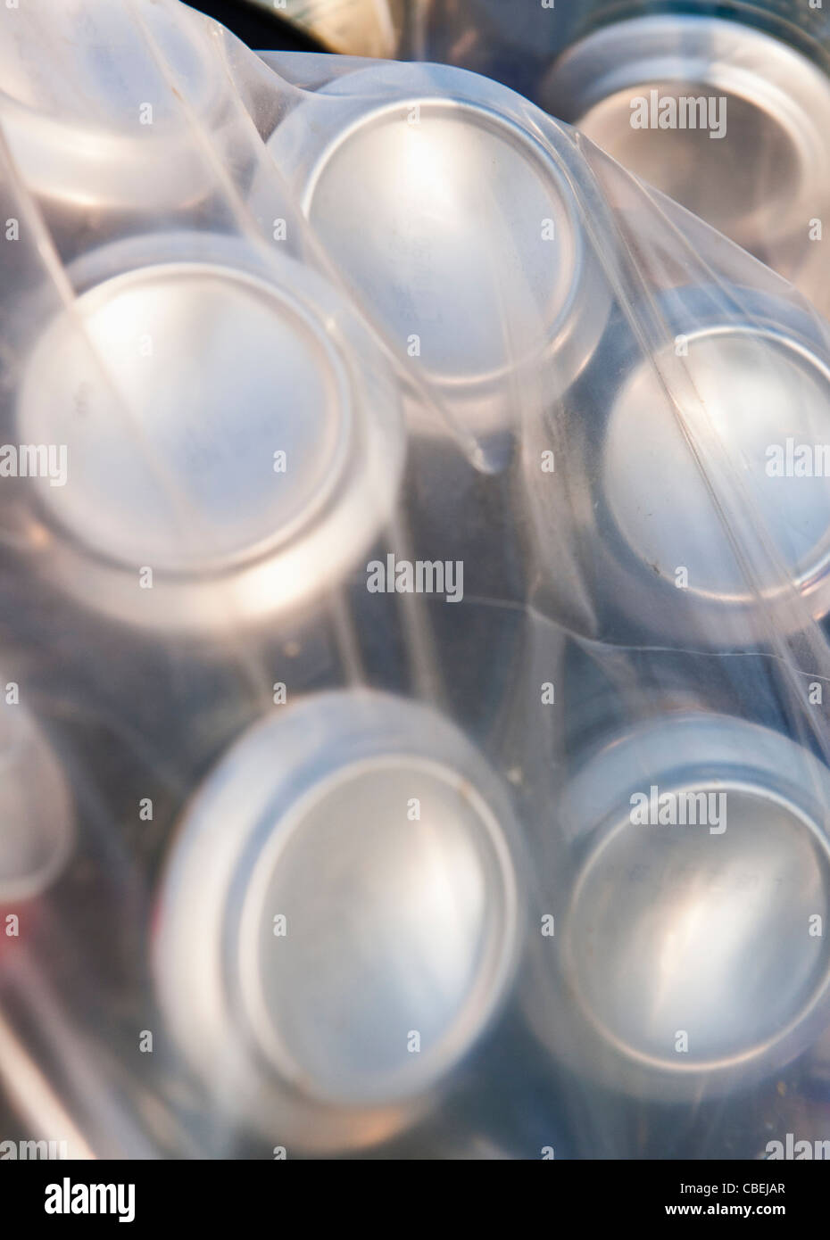 Recycling of cans Stock Photo - Alamy