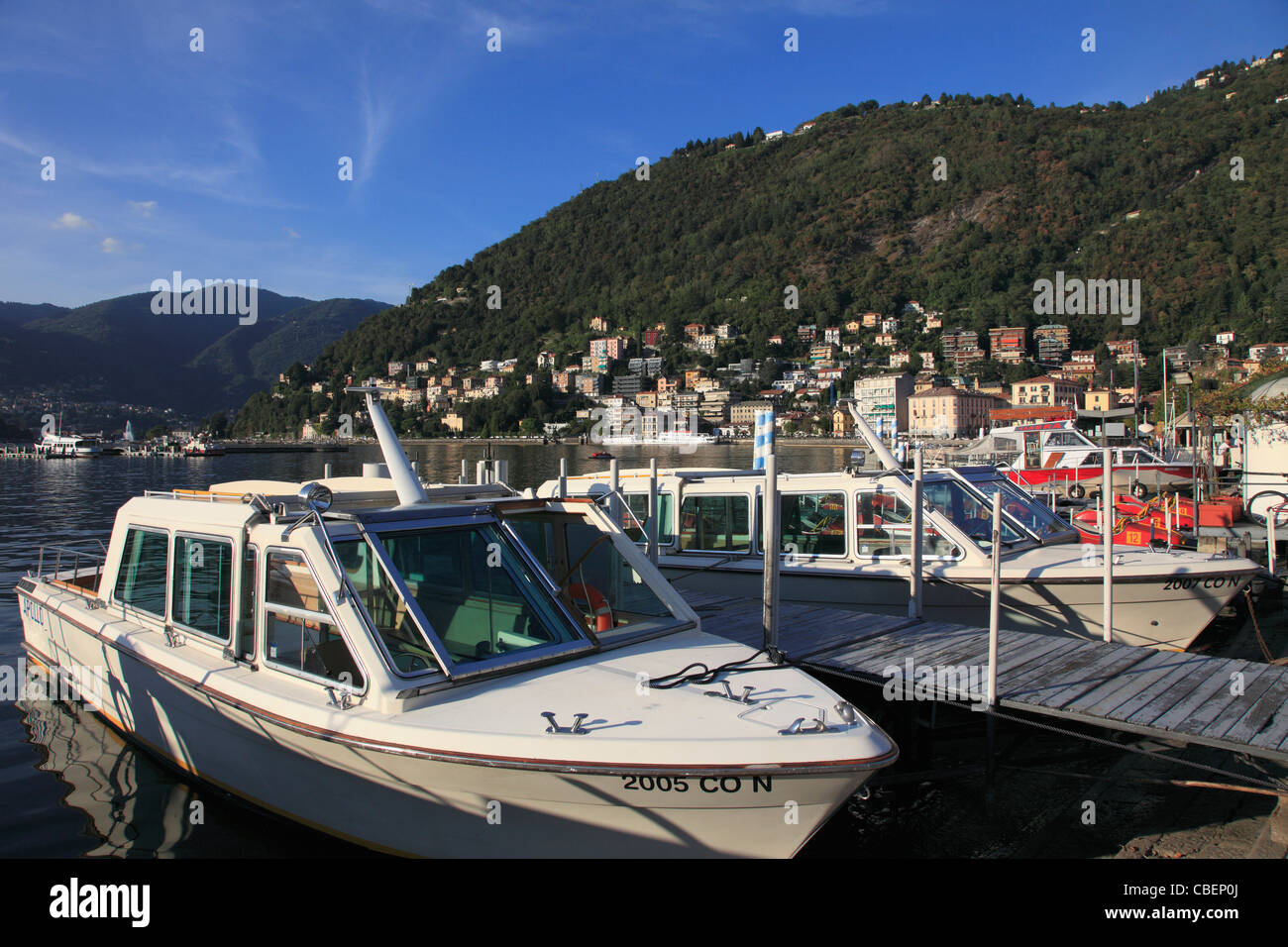 Boats como italy hi-res stock photography and images - Alamy