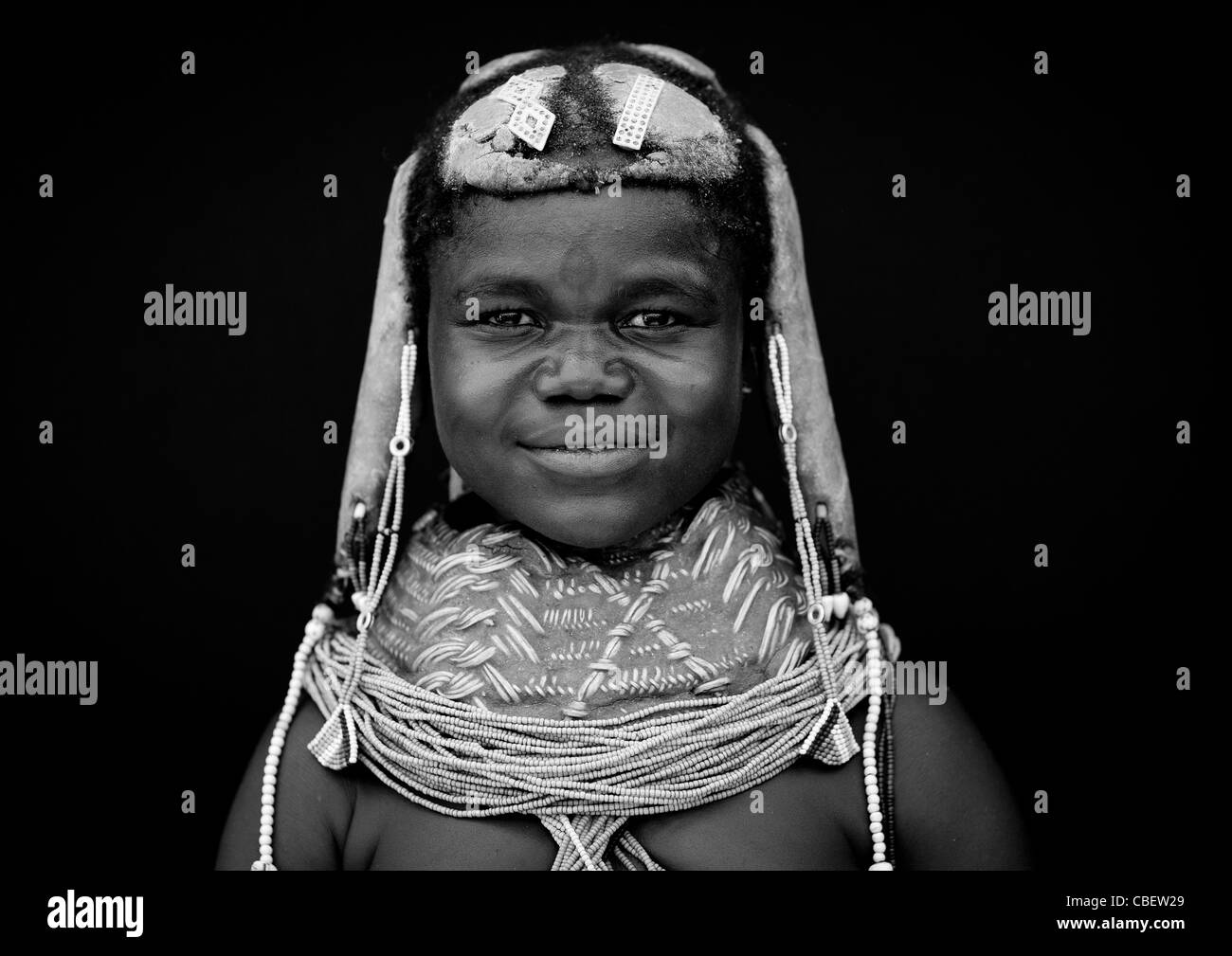 Angola africa tribe tribal necklace hi-res stock photography and images ...