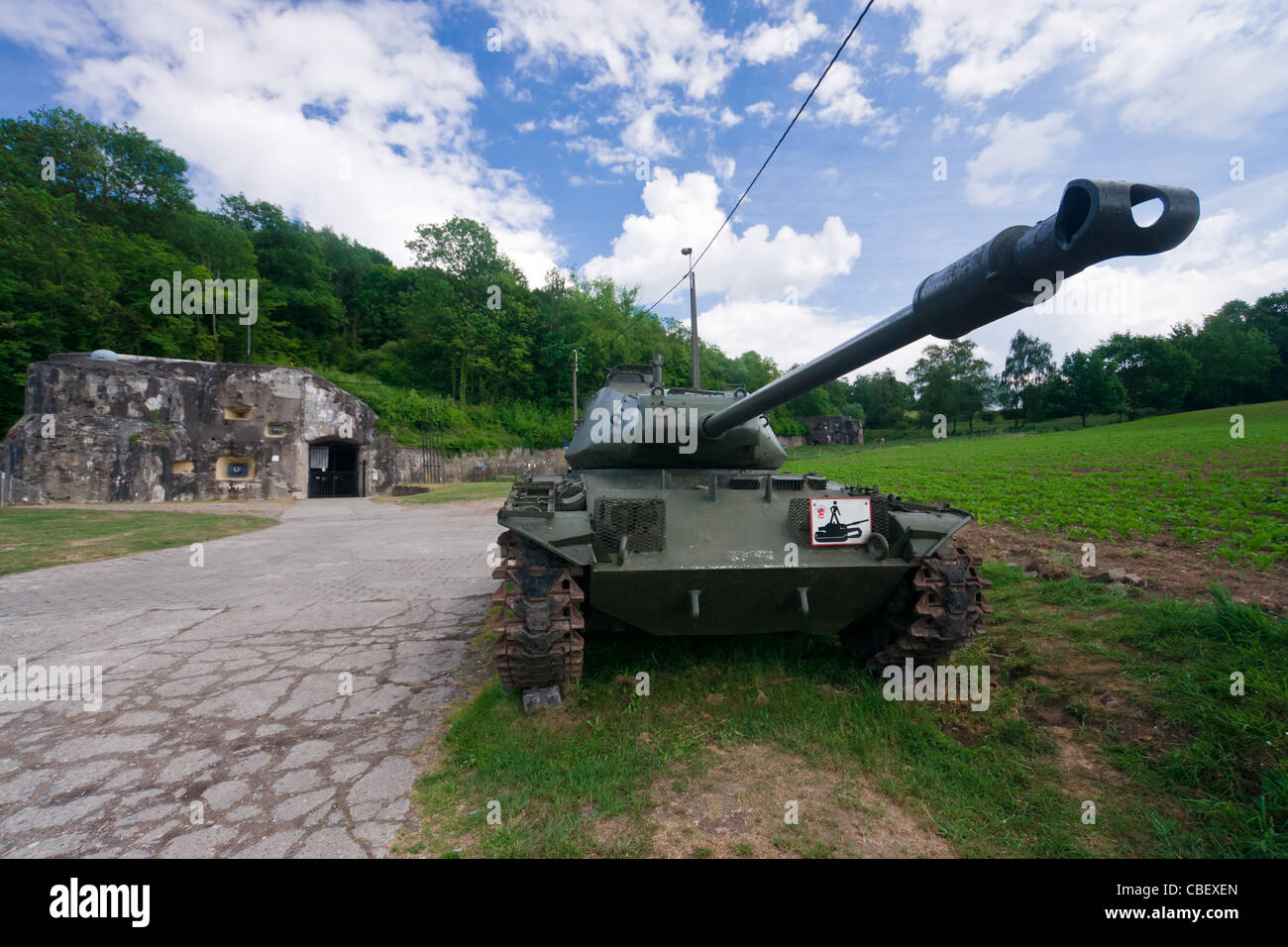 M41 walker bulldog tank hi-res stock photography and images - Alamy