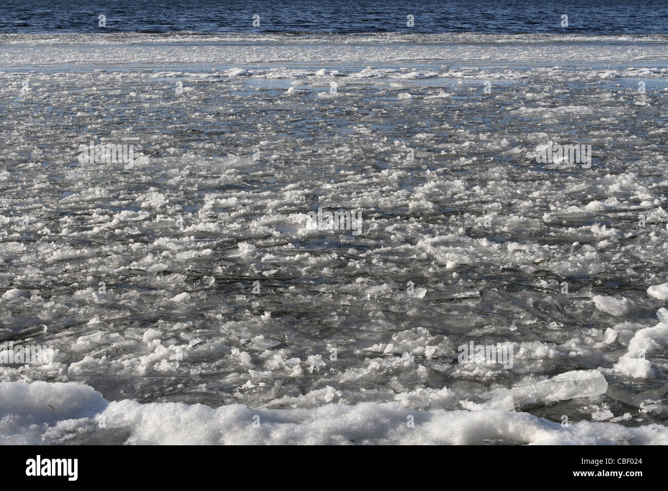 A partially frozen lake in Minneapolis, Minnesota Stock Photo - Alamy